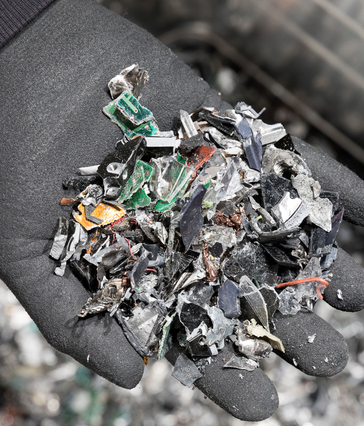 Recycling and refurbishing electronics for circular economics
